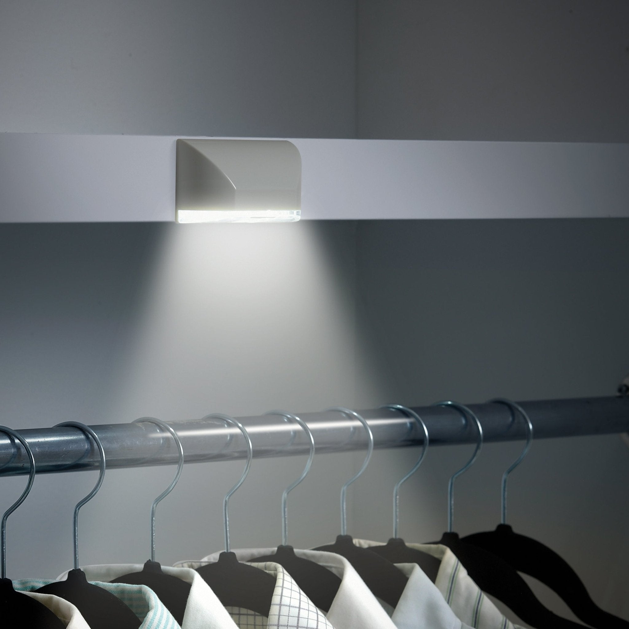 Luz Sensor Guía – Betterware